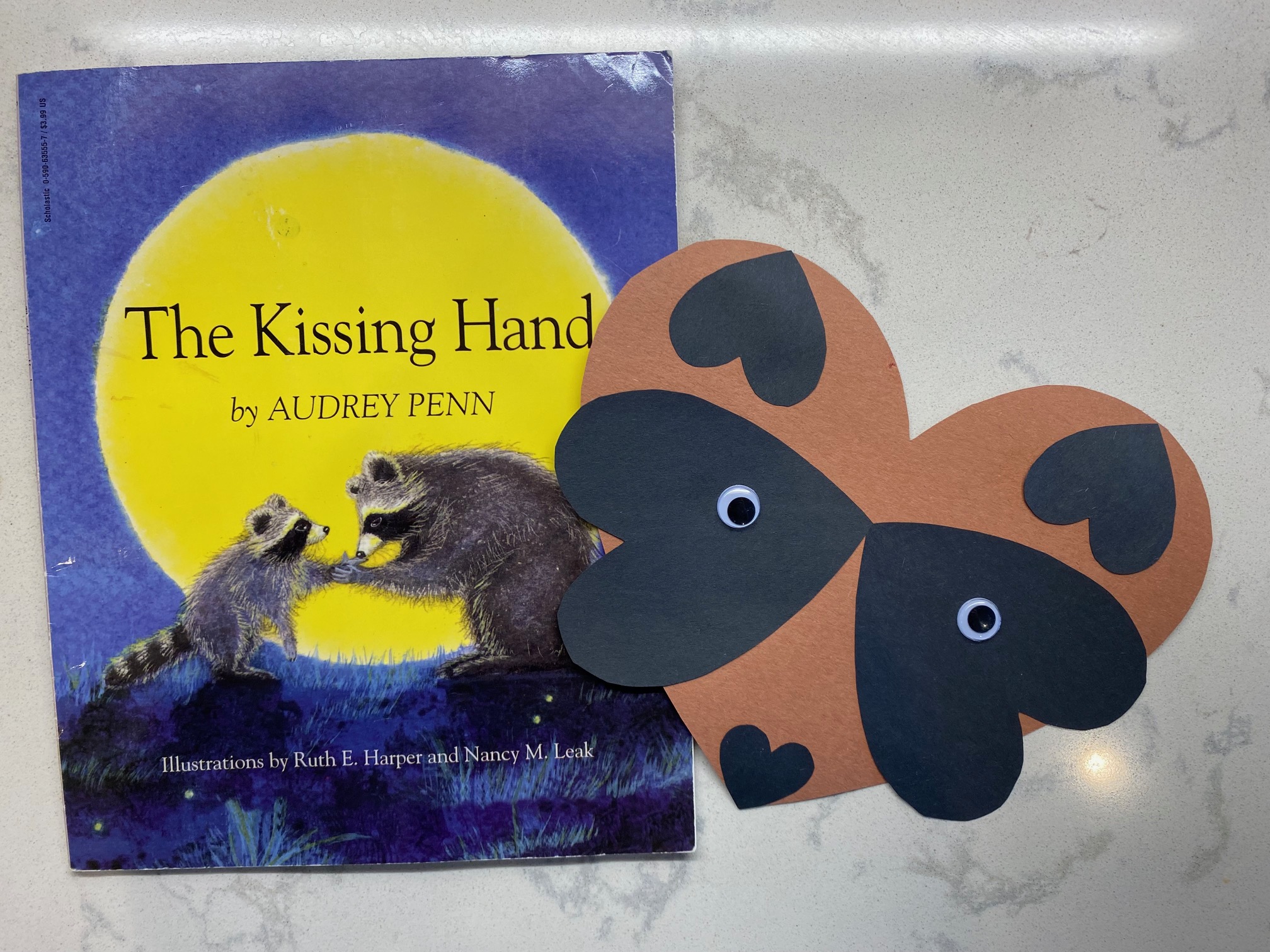 Back-to-School – The Kissing Hand – First Grade Lodge